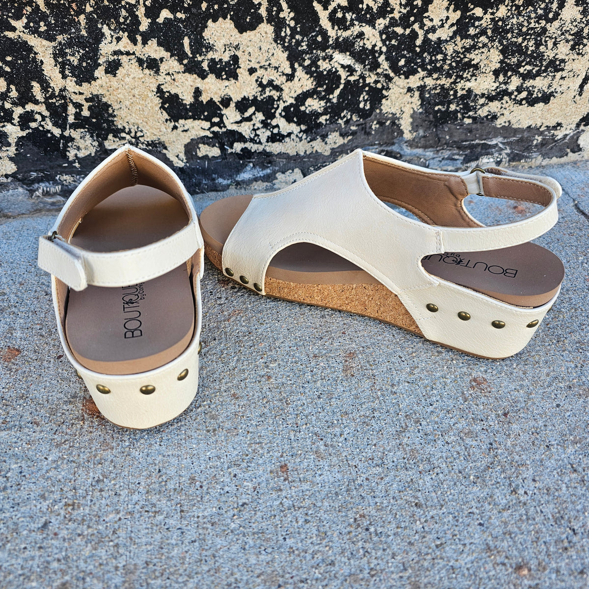 Corkys Volta In Cream – Lillie Kate Boutique